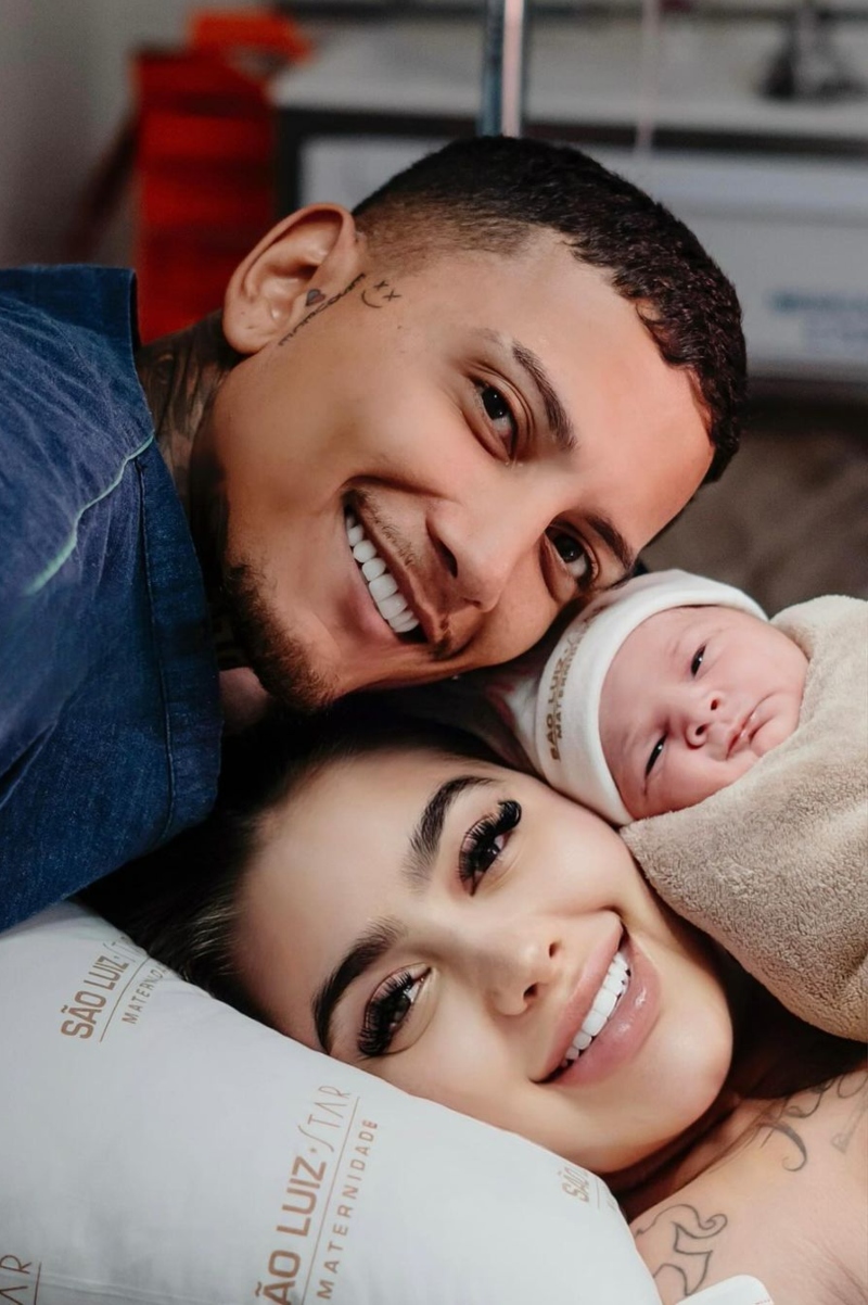 Confira as primeiras imagens de Serena, a nova integrante da família de MC Mirella e Dynho Alves ...