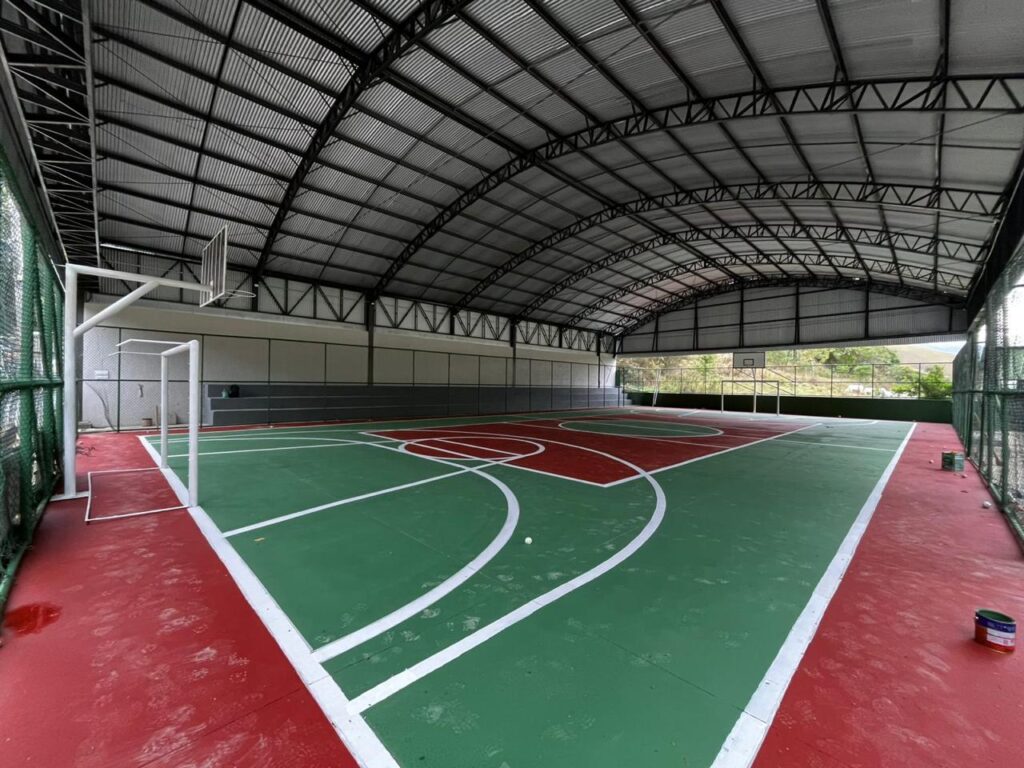 Getulândia, em Rio Claro, passa a contar com quadra esportiva coberta - Rádio Costazul FM 93.1